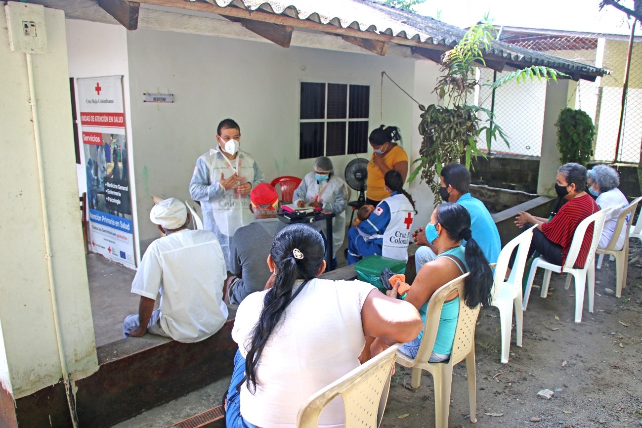 Las personas mayores son las que más sufren la falta de acceso a los servicios de salud - Cruz Roja
